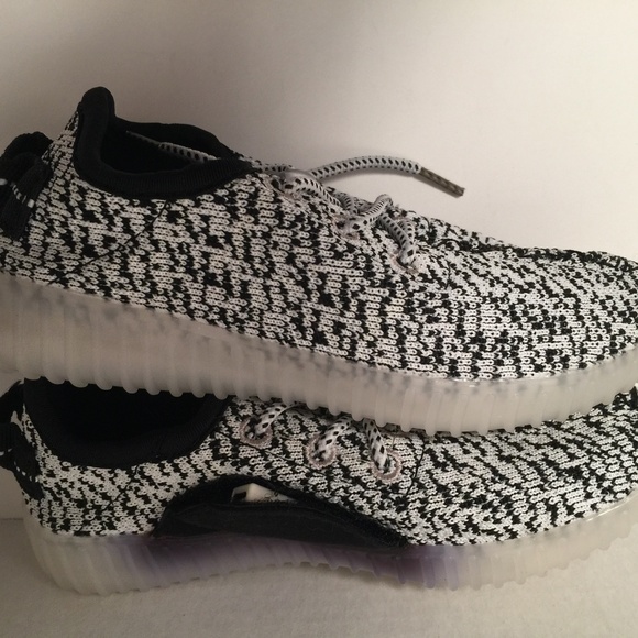 Ledz | Shoes | Ledz Light Up Shoe Size 3 Kids Girls Black White | Poshmark